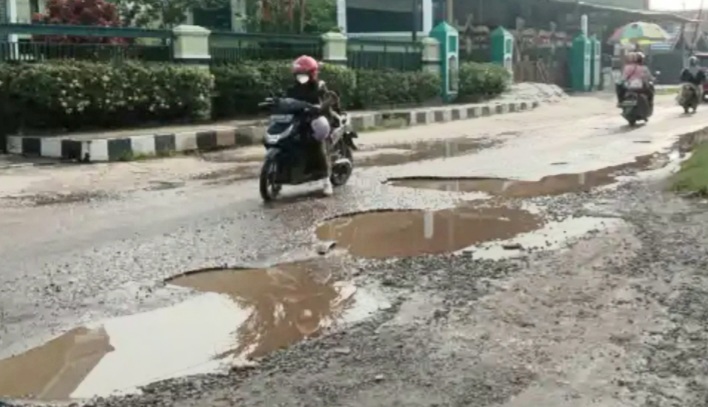 DPRD Kotim Sambut Baik Perbaikan Jalan Ki Hajar Dewantara - Ini Kalteng DPRD Kotim Sambut Baik Perbaikan Jalan Ki Hajar Dewantara - Ini Kalteng